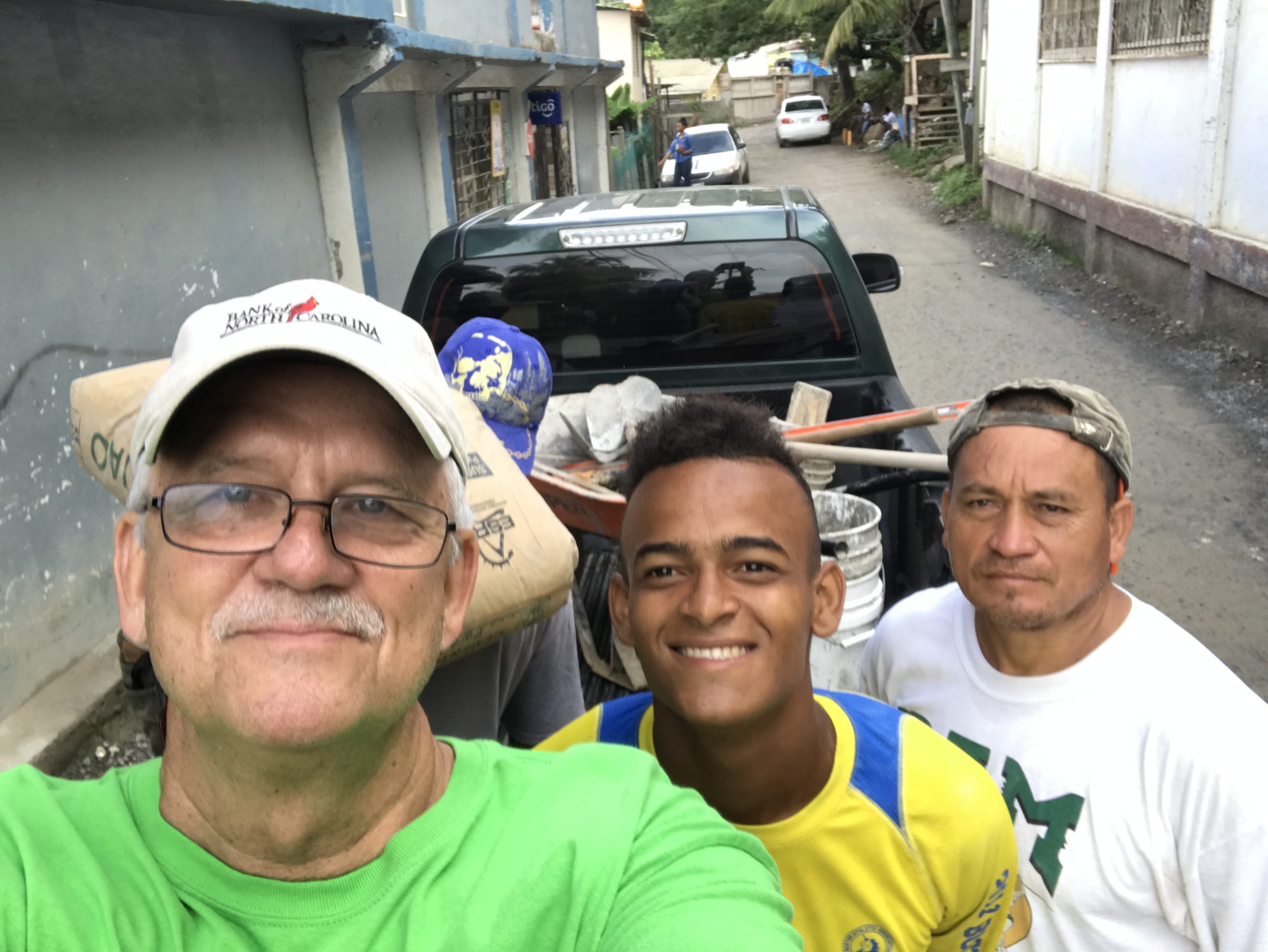 Roatan – Terry Whitley